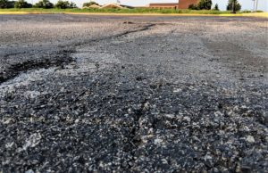 Understanding Road Distresses: Raveling - Michelin Mobility Intelligence